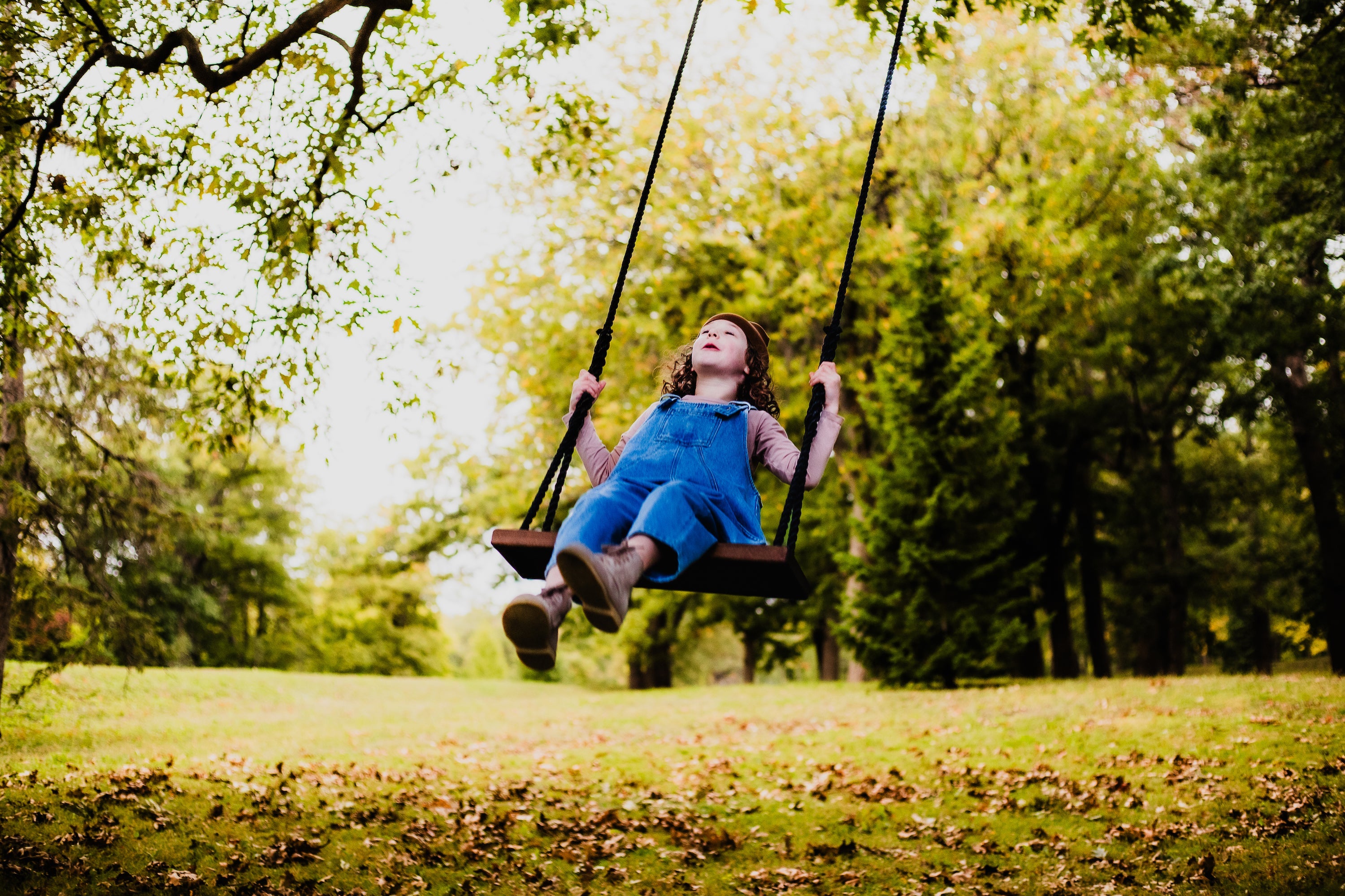 Walnut Stained Classic Bench Swing – Sweet Swinging